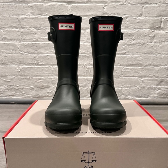 Hunter | Shoes | Hunter Mens Original Short Rain Boots Dark Olive ...